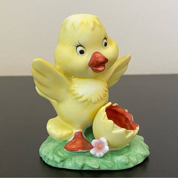 Lefton | Art | Vintage Lefton China Figurine Duckling With Egg 355 ...